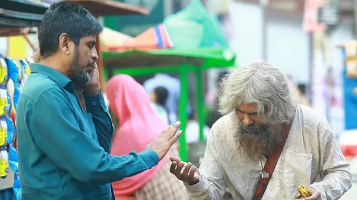 ‘Allen Swapan’ actor Nasir collects Tk500 begging at Farmgate ...